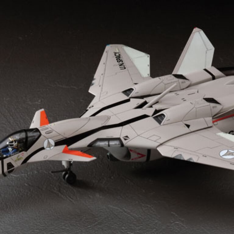 Hasegawa - VF-11B Thunderbolt Macross Plus - Bin3aiah Planes